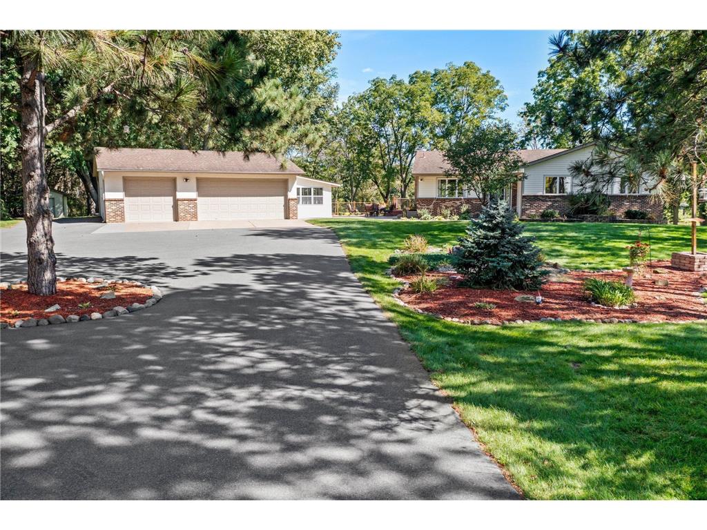 13175 Goodview Avenue N, Hugo, MN, 55110 | MLS: 6708250 | Edina Realty