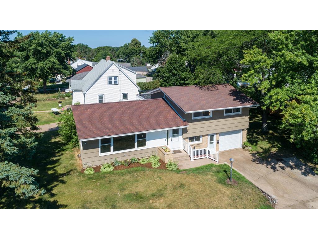 1320 Keith Street, Eau Claire, WI, 54701 | MLS: 6234612 | Edina Realty