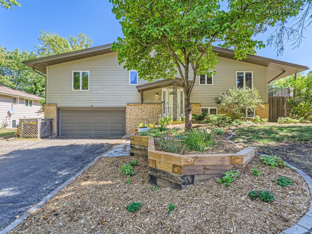 13221 Upton Avenue S, Burnsville, MN, 55337 | MLS: 6433233 | Edina Realty