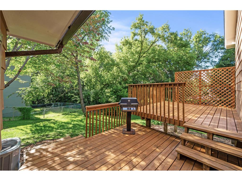 13222 94th Avenue N, Maple Grove, MN, 55369 | MLS: 6759038 | Edina Realty