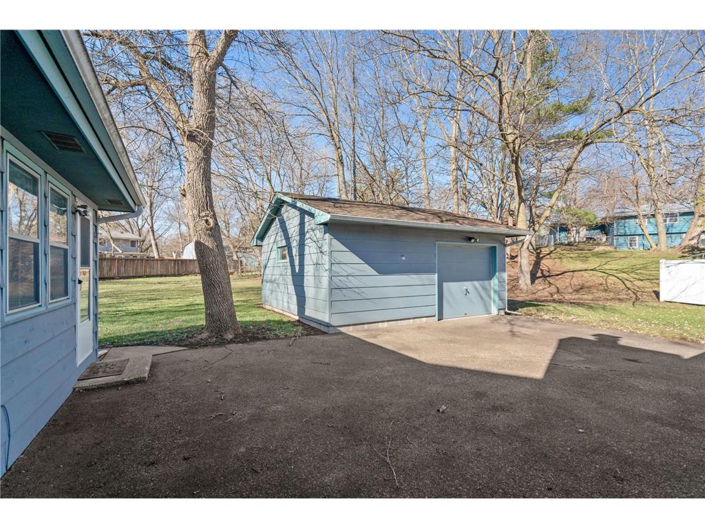 13304 Pine Ridge Road, Burnsville, MN, 55337 | MLS: 6515432 | Edina Realty