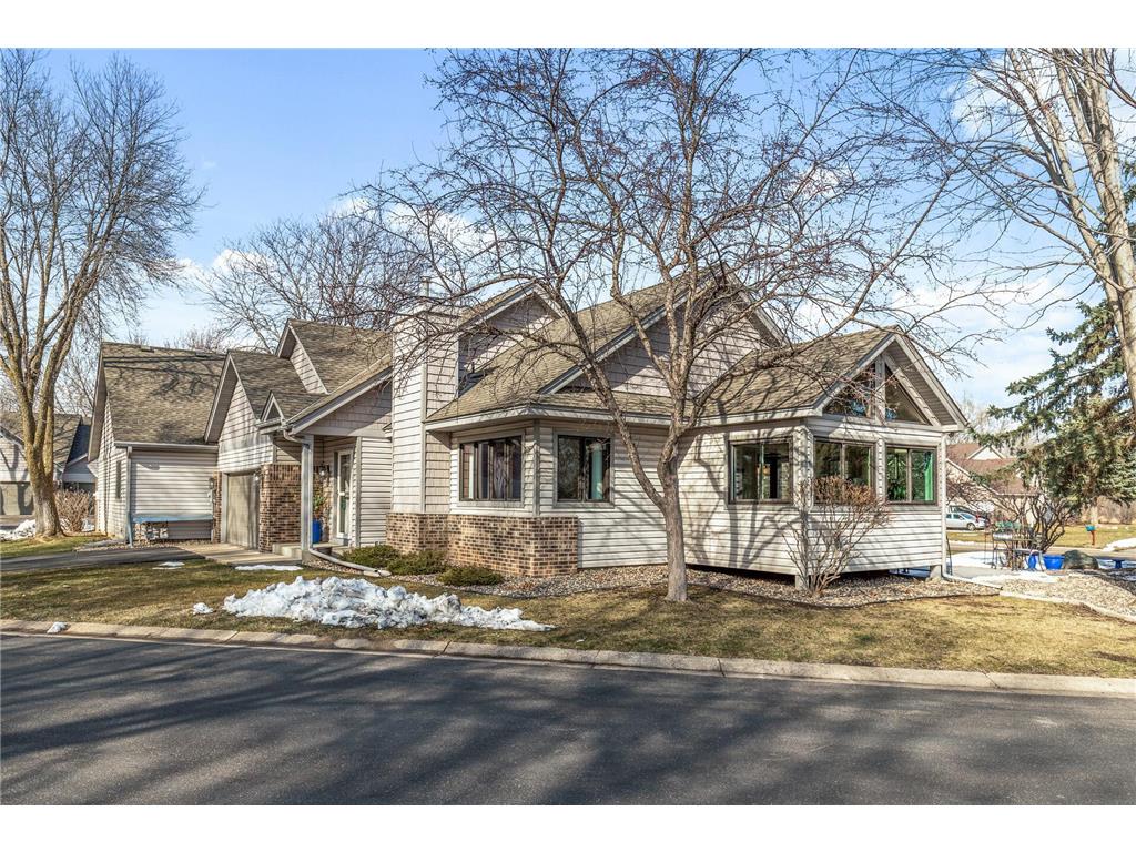 13400 Parkwood Drive, Burnsville, MN, 55337 | MLS: 6511784 | Edina Realty
