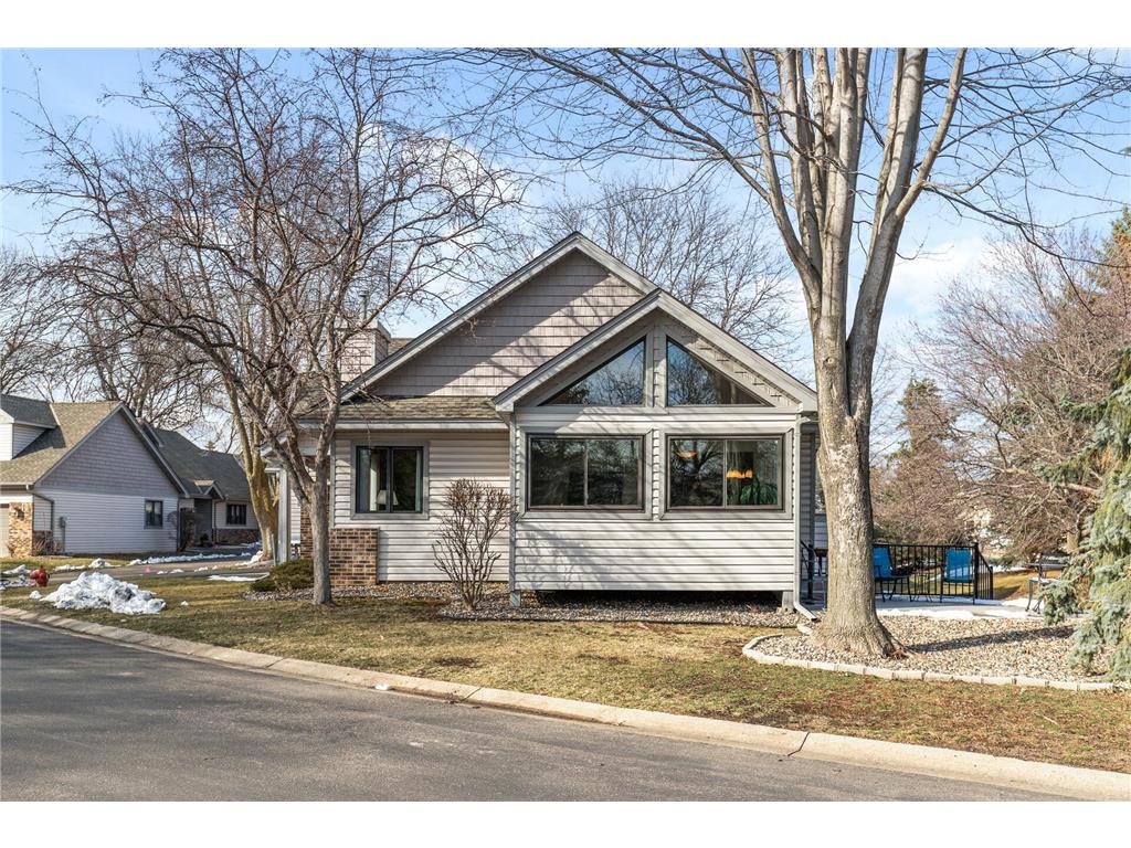 13400 Parkwood Drive, Burnsville, MN, 55337 | MLS: 6511784 | Edina Realty