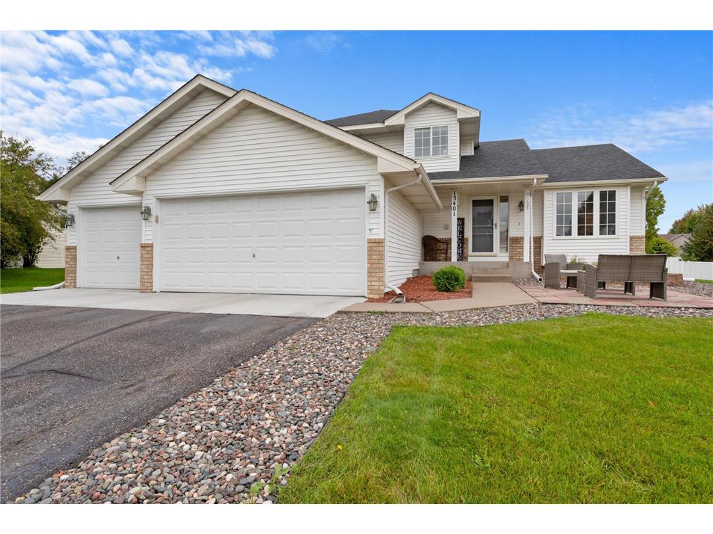 13401 Basswood Lane, Rogers, MN, 55374 | MLS: 6787239 | Edina Realty