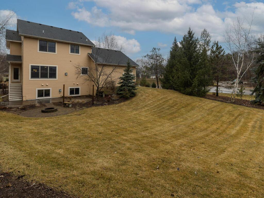 13401 Pineview Court, Dayton, MN, 55327 | MLS: 6486776 | Edina Realty
