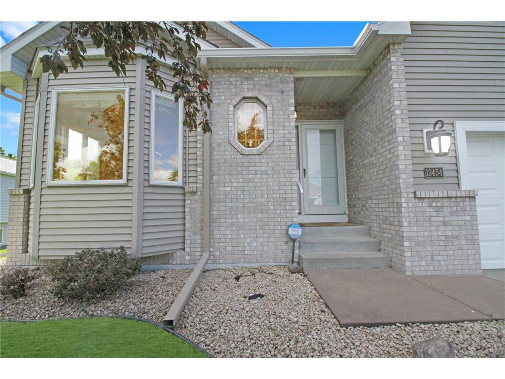 13454 Van Buren Street NE, Ham Lake, MN, 55304 | MLS: 6553808 | Edina ...