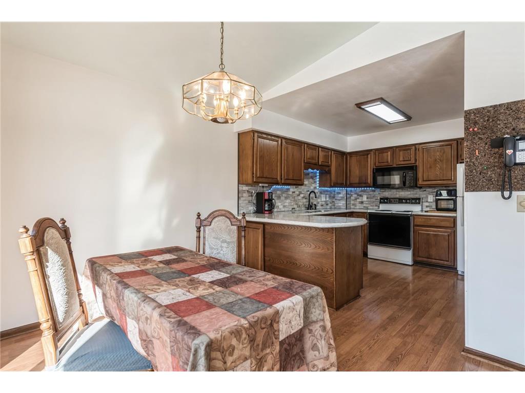 1358 Cope Avenue E, Maplewood, MN, 55109 | MLS: 6510644 | Edina Realty