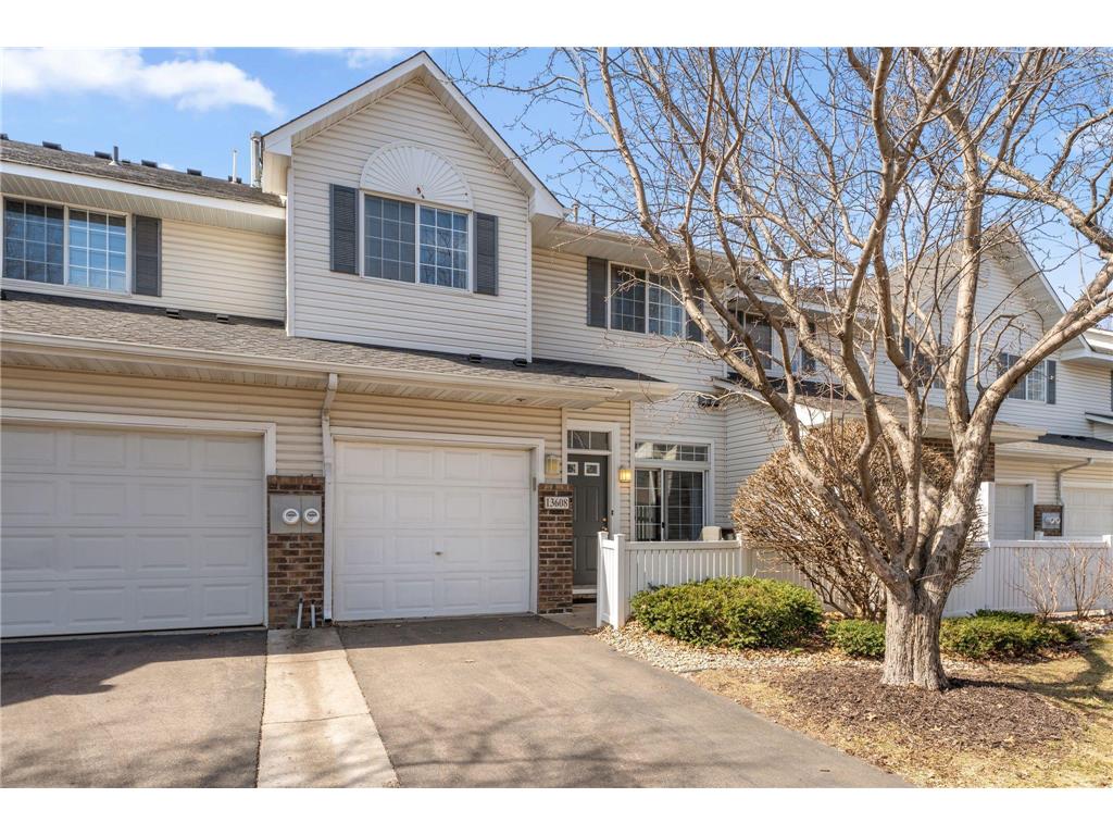 13608 Carmody Drive, Eden Prairie, MN, 55344 | MLS: 7041998 | Edina Realty