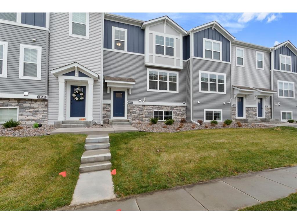 13642 Marsh View Trail, Rogers, MN, 55374 | MLS: 6641704 | Edina Realty