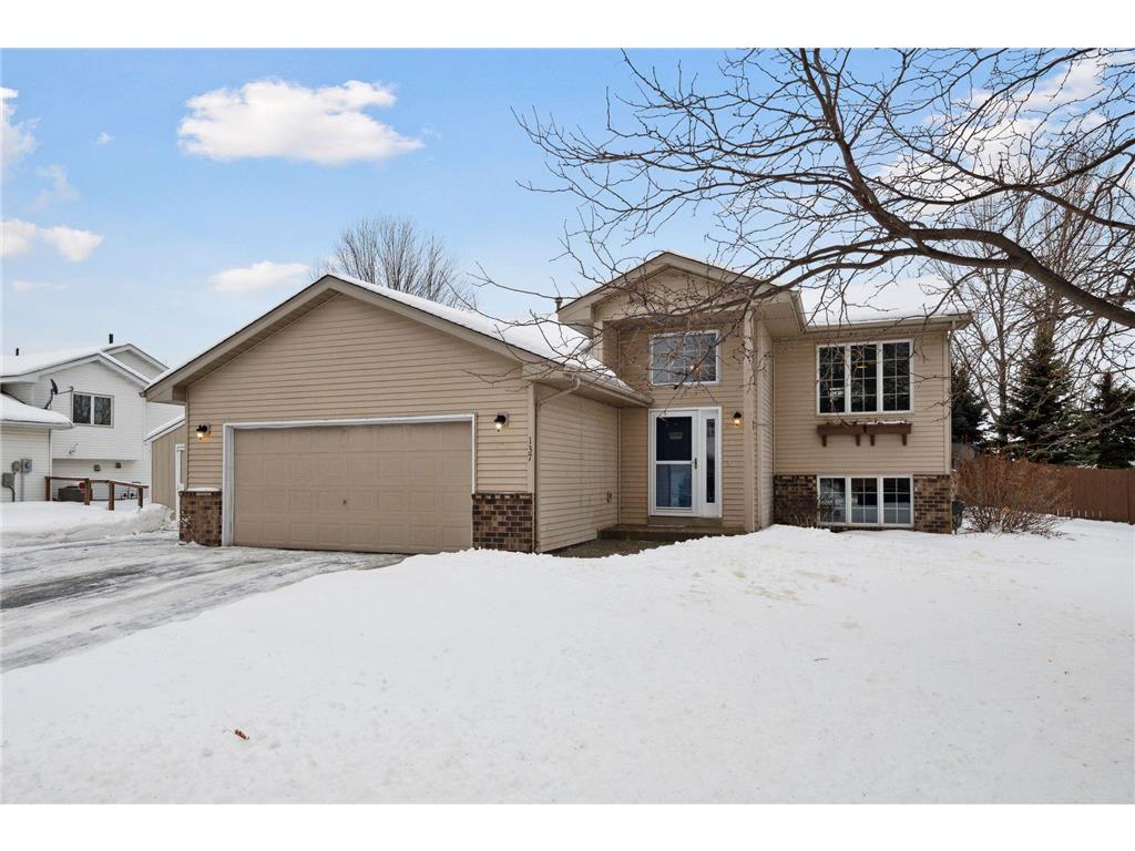 137 Hilltop Lane, Waconia, MN, 55387 | MLS: 6324897 | Edina Realty