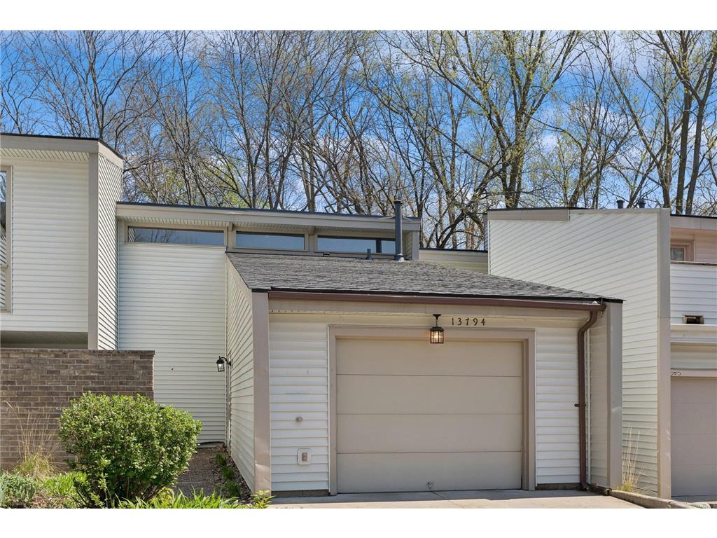 13794 Heywood Court, Apple Valley, MN, 55124 | MLS: 6523369 | Edina Realty