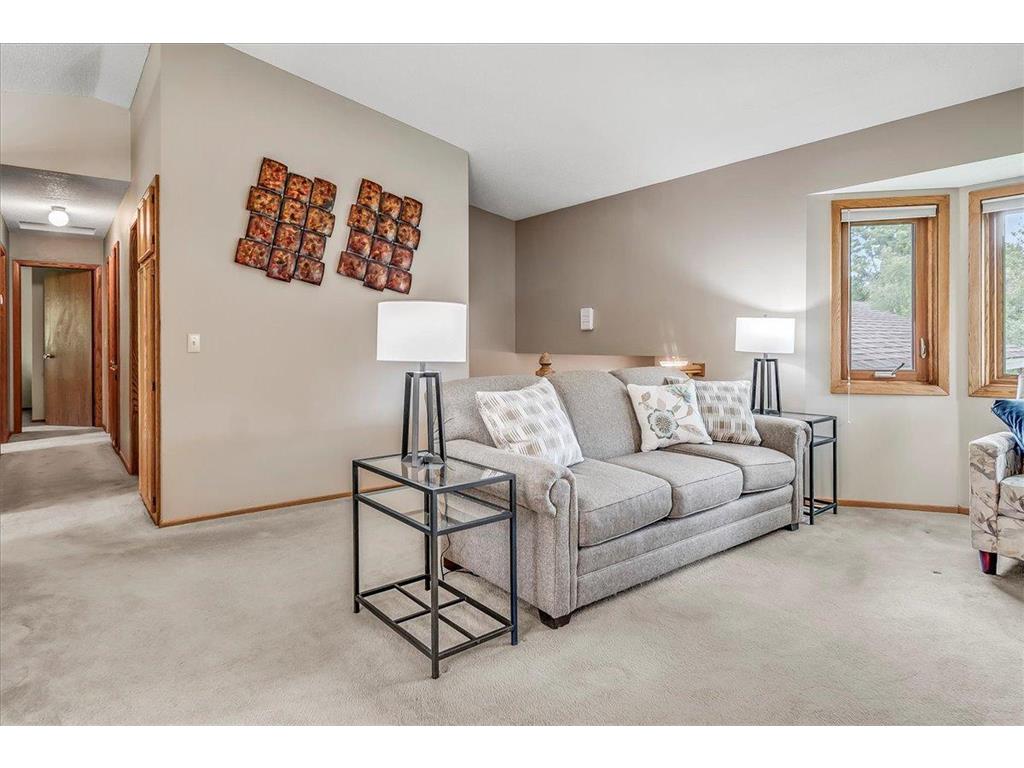 13854 Duluth Drive, Apple Valley, MN, 55124 | MLS: 6534051 | Edina Realty