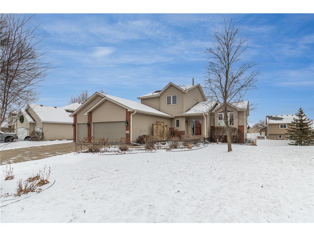 13859 Holly Street NW, Andover, MN, 55304 | MLS: 6630785 | Edina Realty