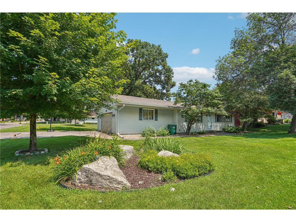 13882 62nd Avenue N, Maple Grove, MN, 55311 | MLS: 6761576 | Edina Realty