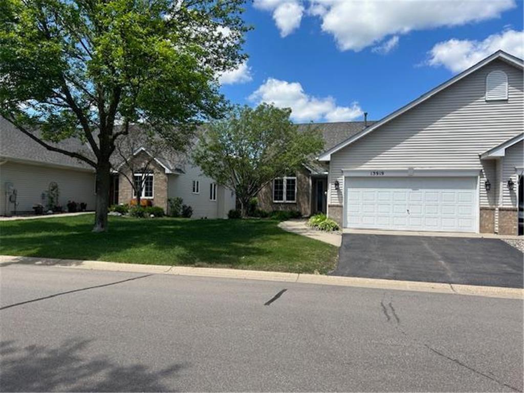 13919 Farmington Way, Apple Valley, MN, 55124 | MLS: 6544469 | Edina Realty