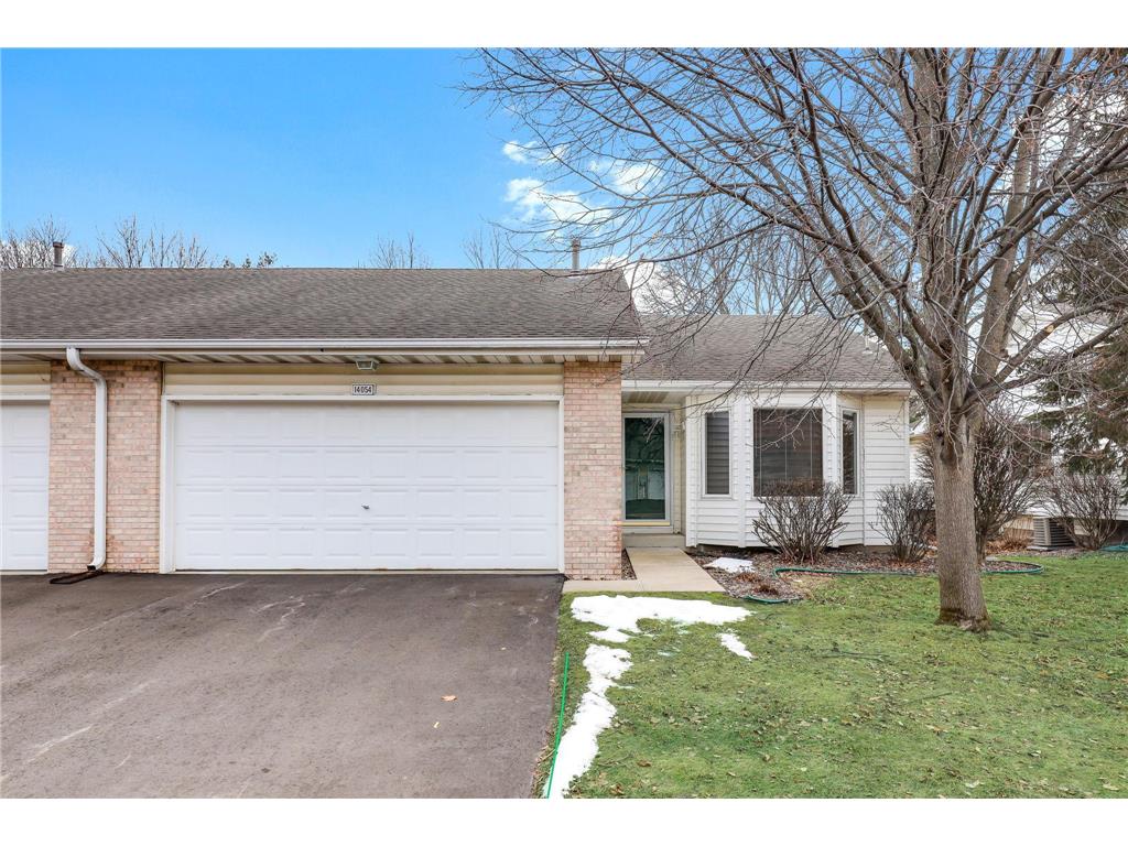 14054 Essex Court, Apple Valley, MN, 55124 | MLS: 6647979 | Edina Realty