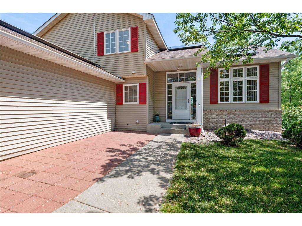 1410 Mary Street N, Maplewood, MN, 55119 | MLS: 6356024 | Edina Realty