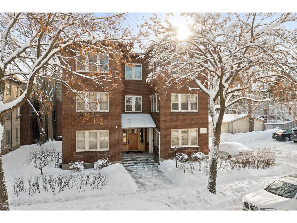 1411 W 32nd Street, Minneapolis, MN, 55408 | MLS: 6321477 | Edina Realty