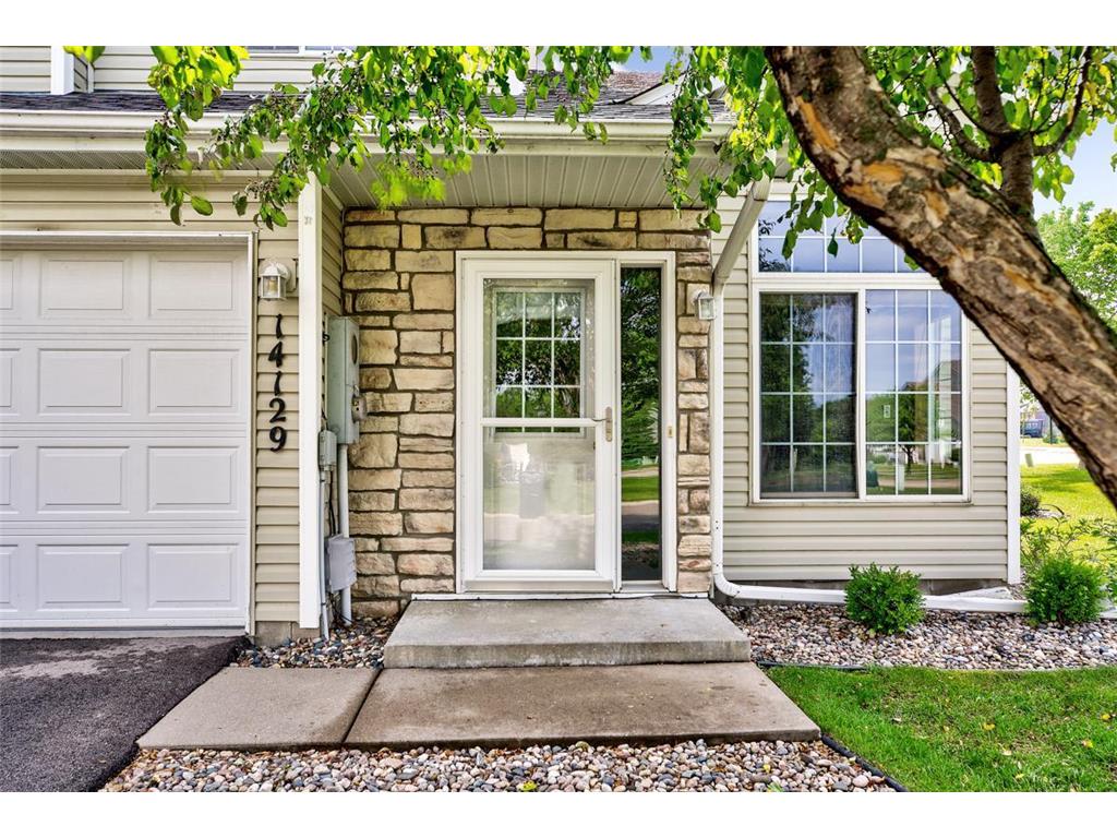 14129 Alabama Avenue S, Savage, MN, 55378 | MLS: 6379988 | Edina Realty