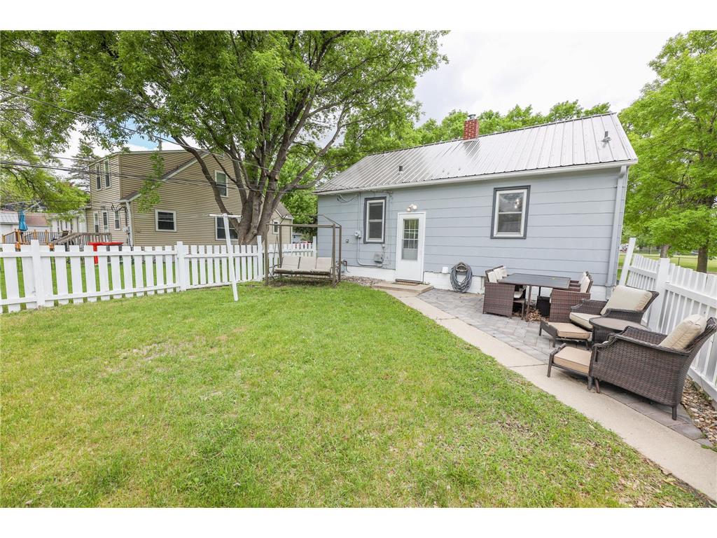 1422 Elm Street, Alexandria, MN, 56308 | MLS: 6543674 | Edina Realty