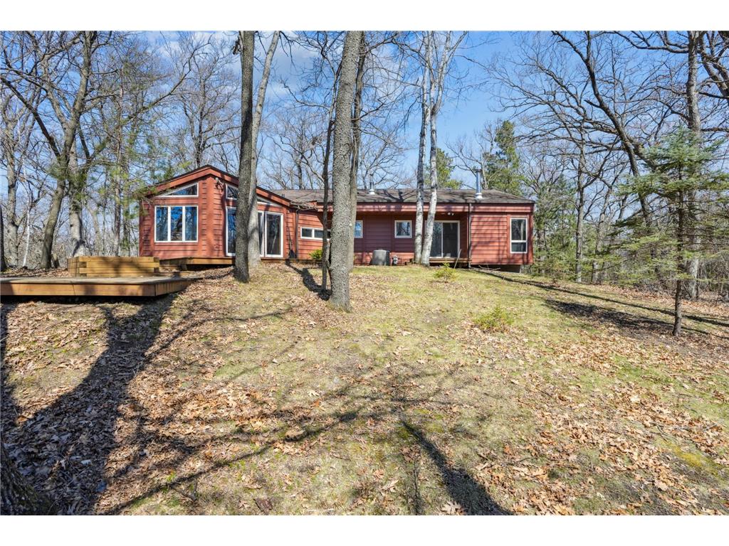 1432 E Oaks Trail, Saint Joseph Twp, WI, 54082 | MLS: 6707319 | Edina ...