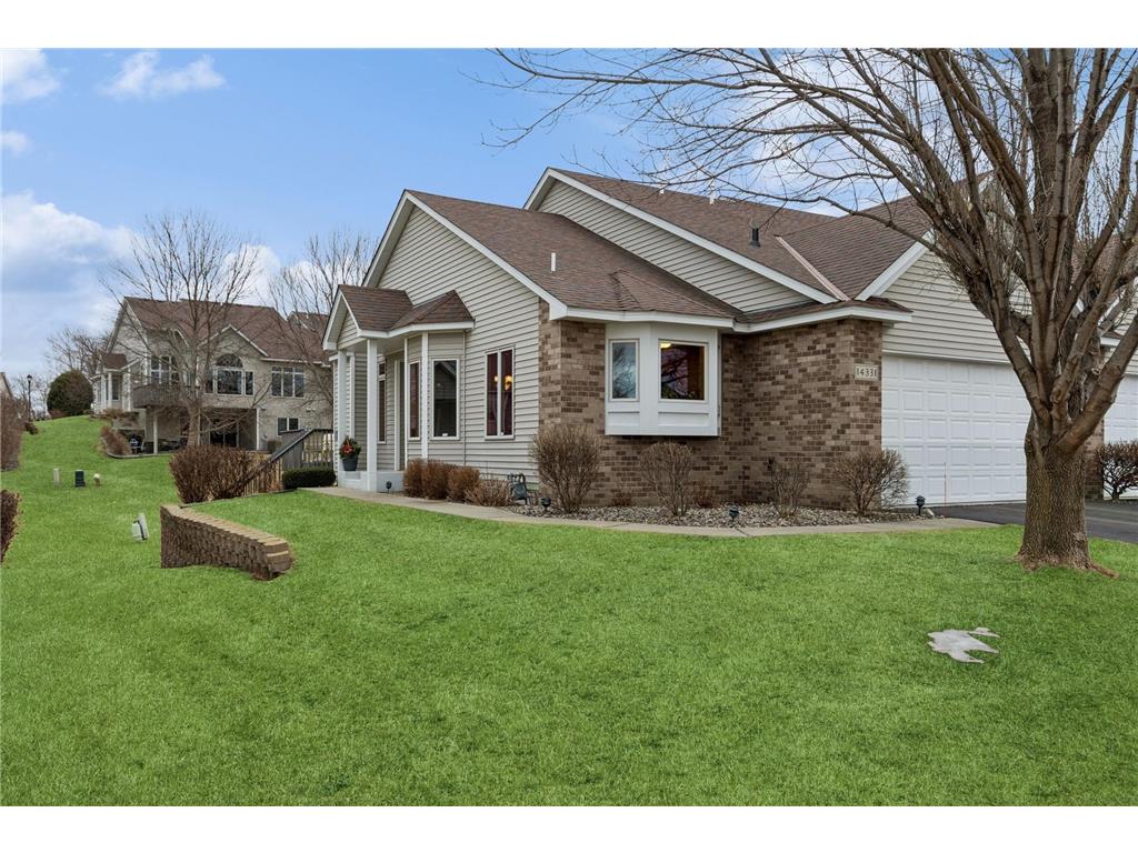 14331 Peninsula Point Drive, Savage, MN, 55378 | MLS: 6717972 | Edina ...