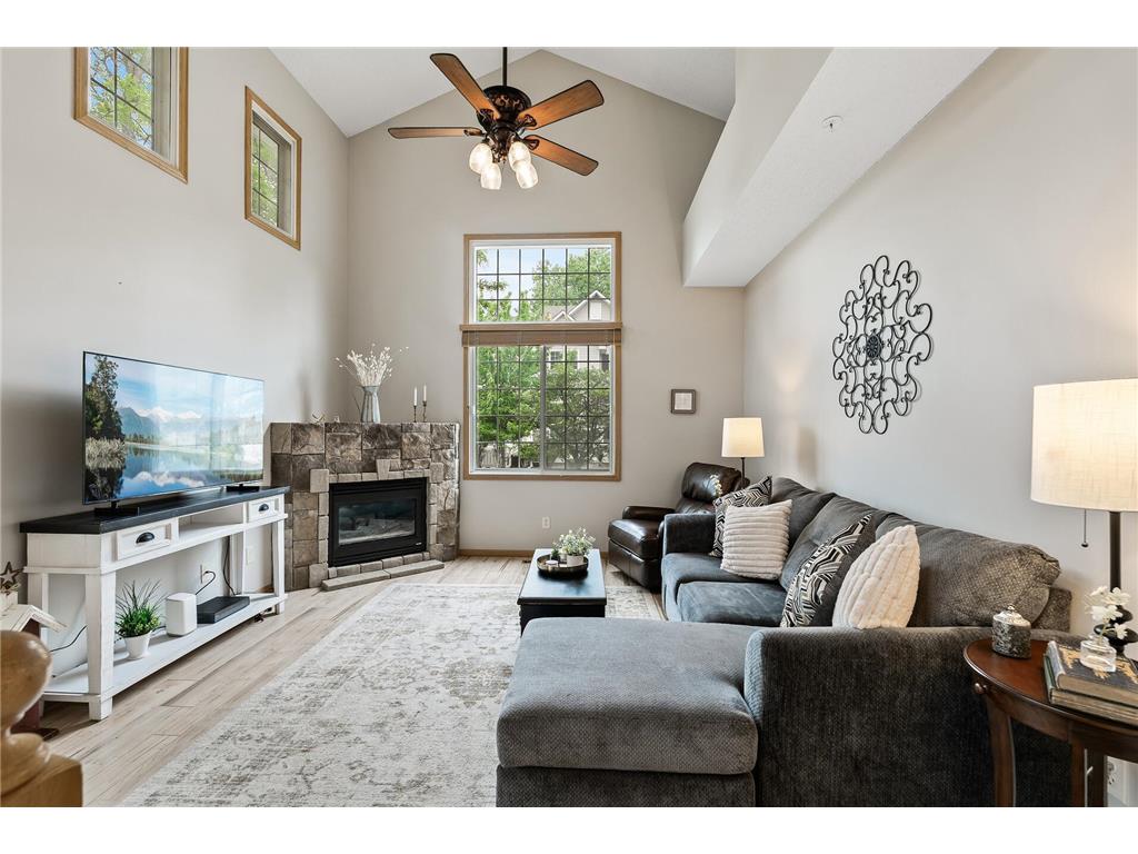 14334 Wilson Drive, Eden Prairie, MN, 55347 | MLS: 6685453 | Edina Realty