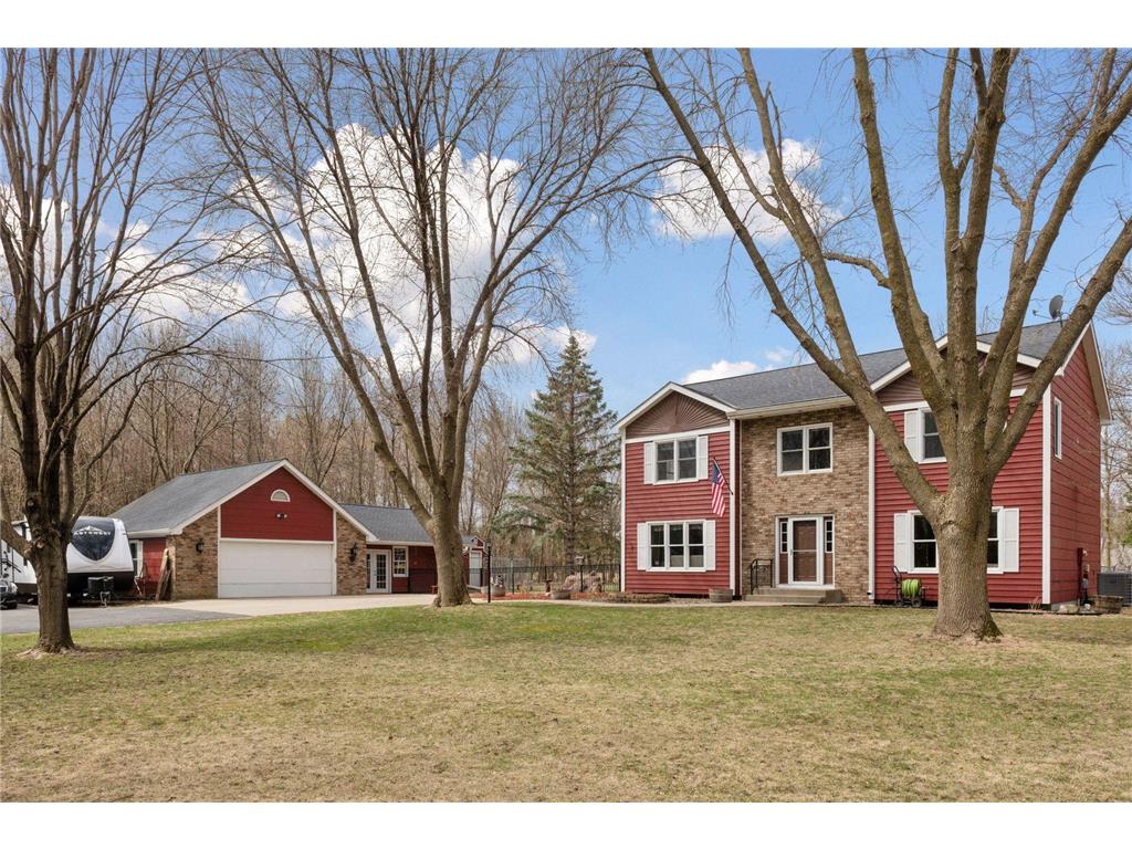 1436 9th Street NE, Montgomery, MN, 56069 | MLS: 6692838 | Edina Realty