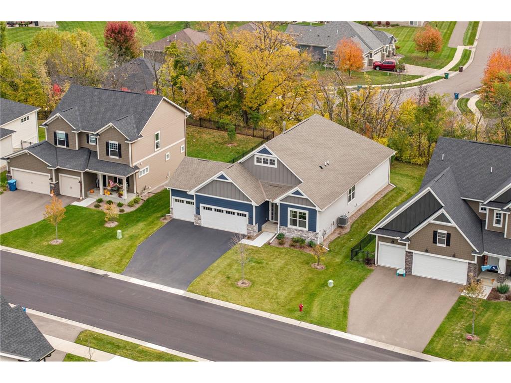 14366 Kingsview Lane N, Dayton, MN, 55327 | MLS: 7002948 | Edina Realty