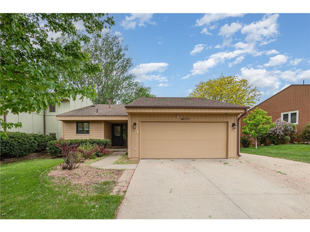 14371 Embry Path, Apple Valley, MN, 55124 | MLS: 6658414 | Edina Realty