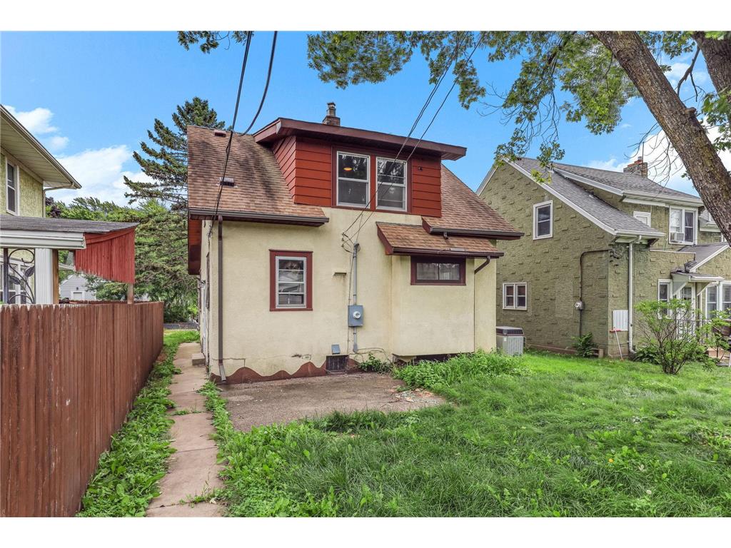 144 10th Avenue S, South Saint Paul, MN, 55075 | MLS: 6771012 | Edina ...