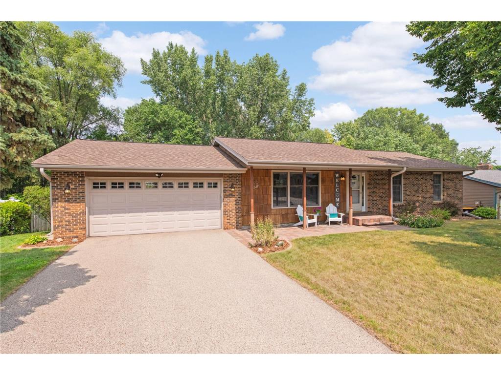 14408 Lower Guthrie Court, Apple Valley, MN, 55124 | MLS: 6420724 ...
