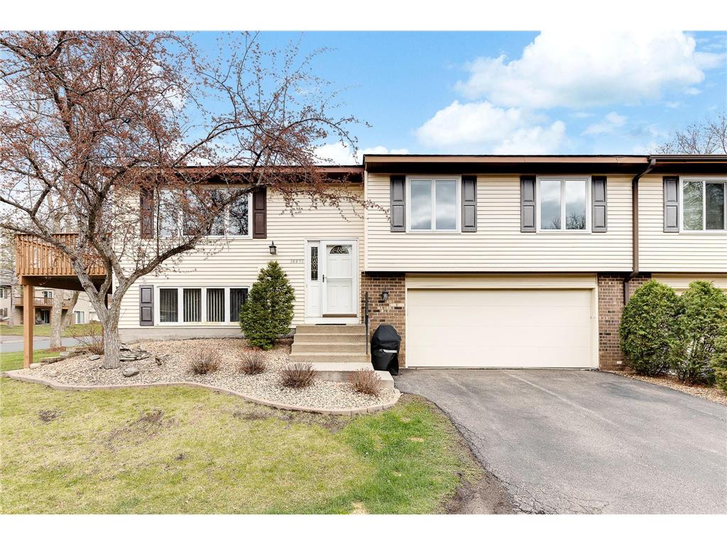 14451 92nd Avenue N, Maple Grove, MN, 55369 | MLS: 6530409 | Edina Realty