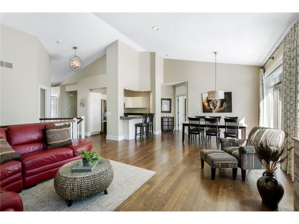 14513 Hunters Lane, Savage, MN, 55378 | MLS: 6510561 | Edina Realty