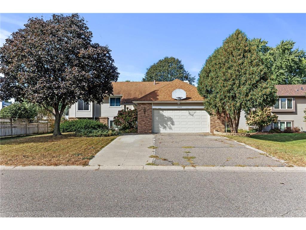 14655 Hanover Lane, Apple Valley, MN, 55124 | MLS: 6614428 | Edina Realty