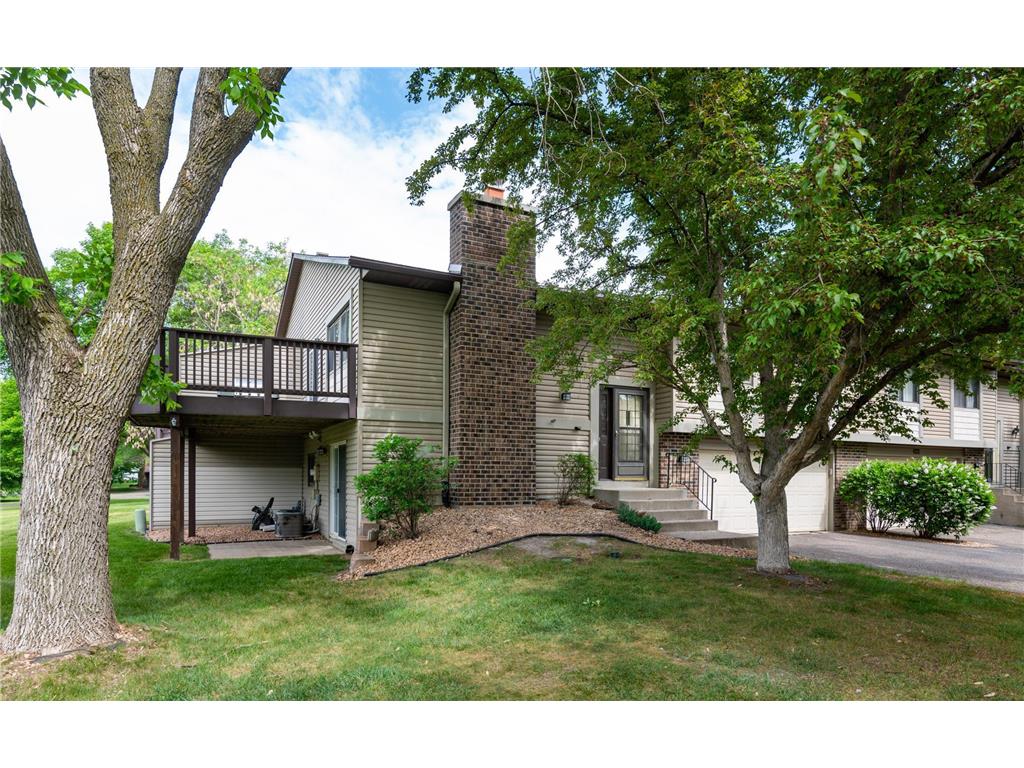 14703 95th Avenue N, Maple Grove, MN, 55369 | MLS: 6367024 | Edina Realty