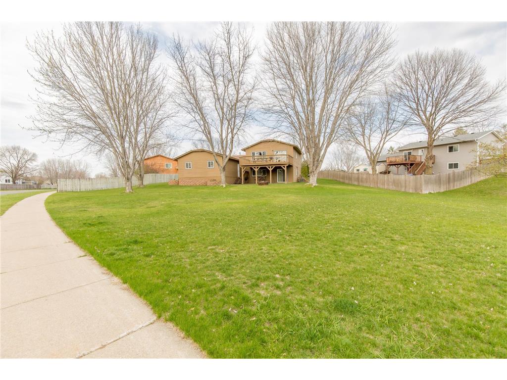 14712 Burnell Park Drive, Burnsville, MN, 55306 | MLS: 6511230 | Edina ...