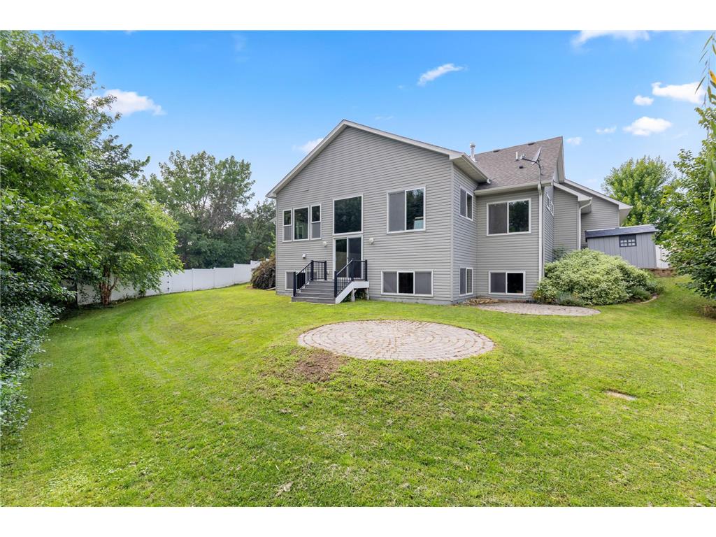 14716 Twin Ponds Curve, Savage, MN, 55378 | MLS: 6565949 | Edina Realty
