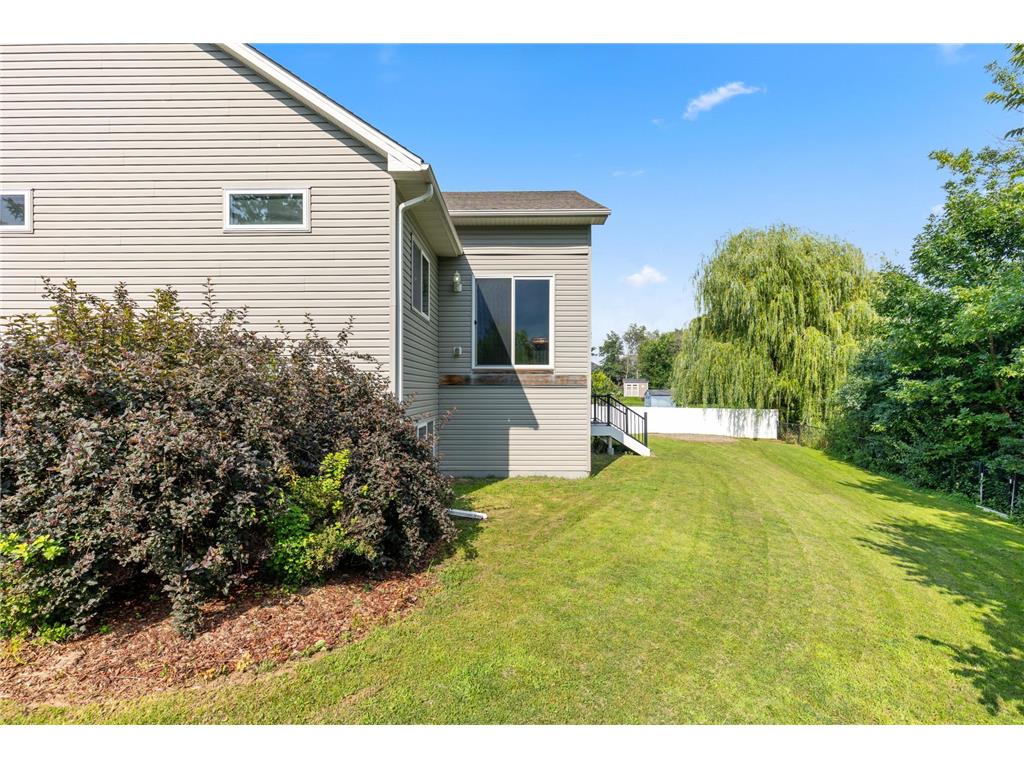 14716 Twin Ponds Curve, Savage, MN, 55378 | MLS: 6565949 | Edina Realty