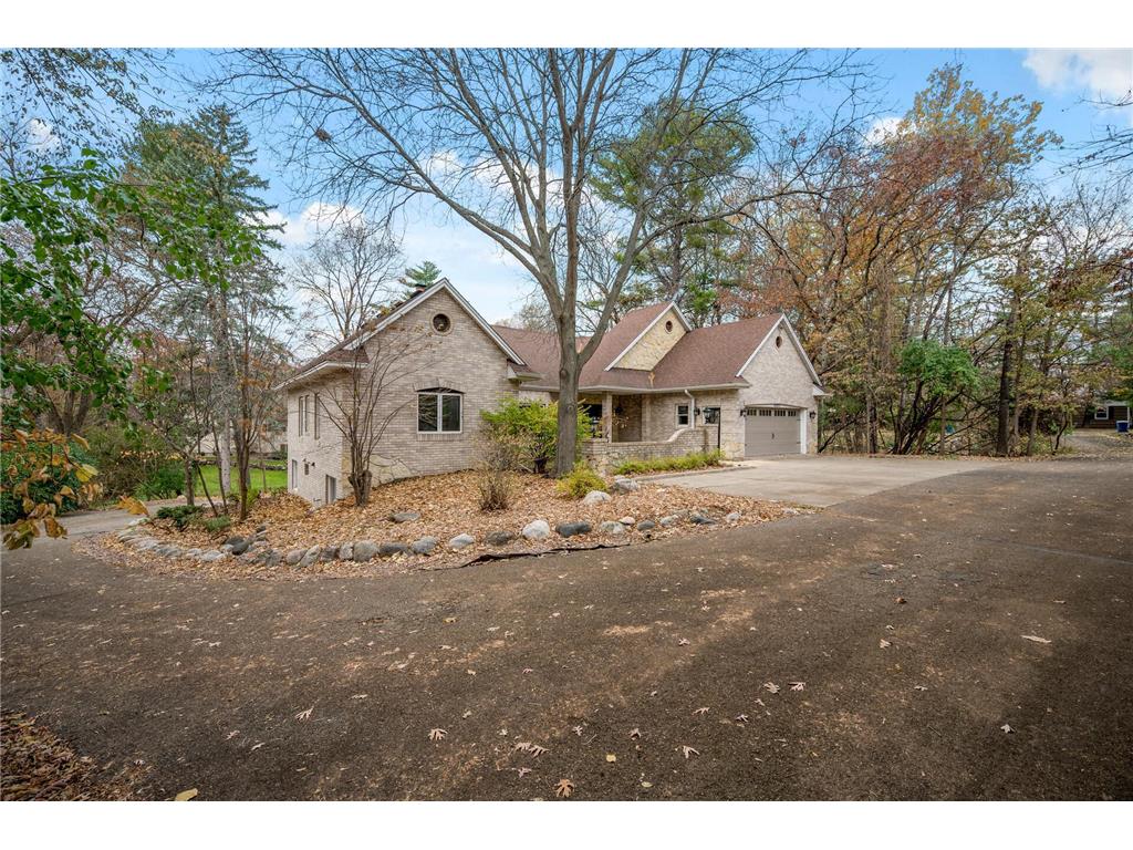 14821 Richards Drive W, Minnetonka, MN, 55345 | MLS: 6456782 | Edina Realty