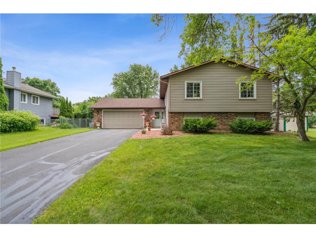 14857 92nd Place N, Maple Grove, MN, 55369 | MLS: 6739183 | Edina Realty
