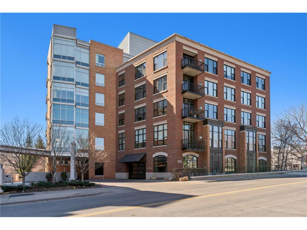150 2nd Street NE #B613, Minneapolis, MN, 55413 | MLS: 6506891 | Edina Realty
