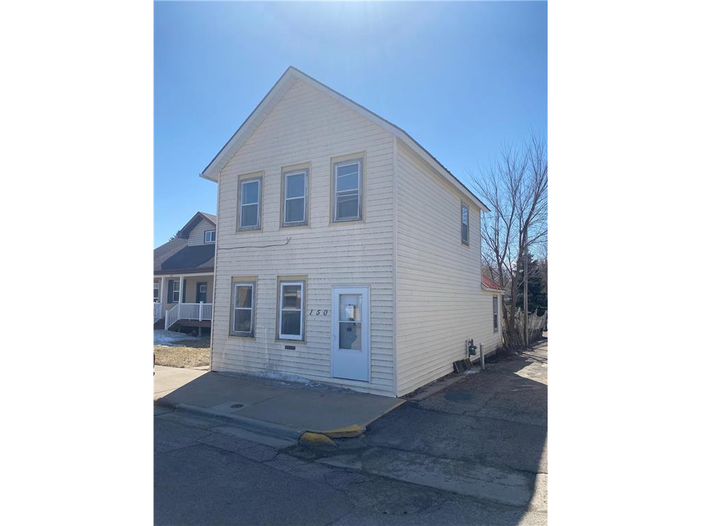 150 Elm Avenue SE, Montgomery, MN, 56069 | MLS: 6397125 | Edina Realty