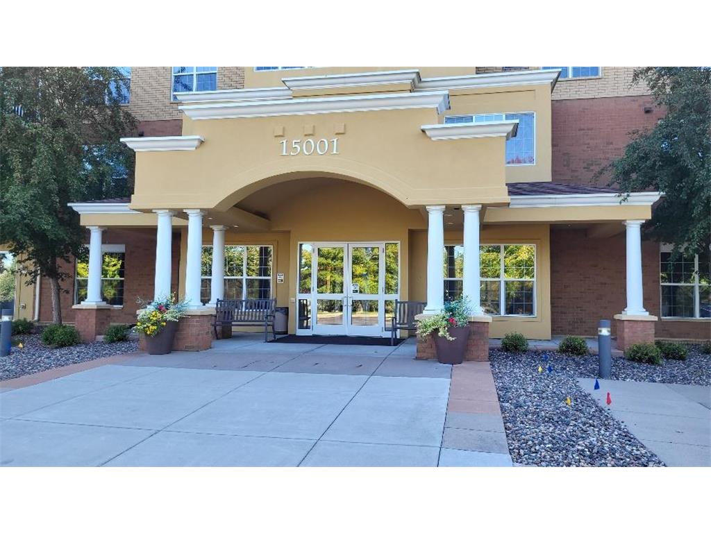 15001 Burnhaven Drive #102, Burnsville, MN, 55306 | MLS: 6259446 ...