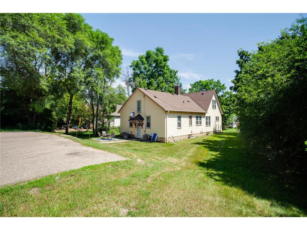 1501 Vincent Avenue N, Minneapolis, MN, 55411 | MLS: 6757676 | Edina Realty