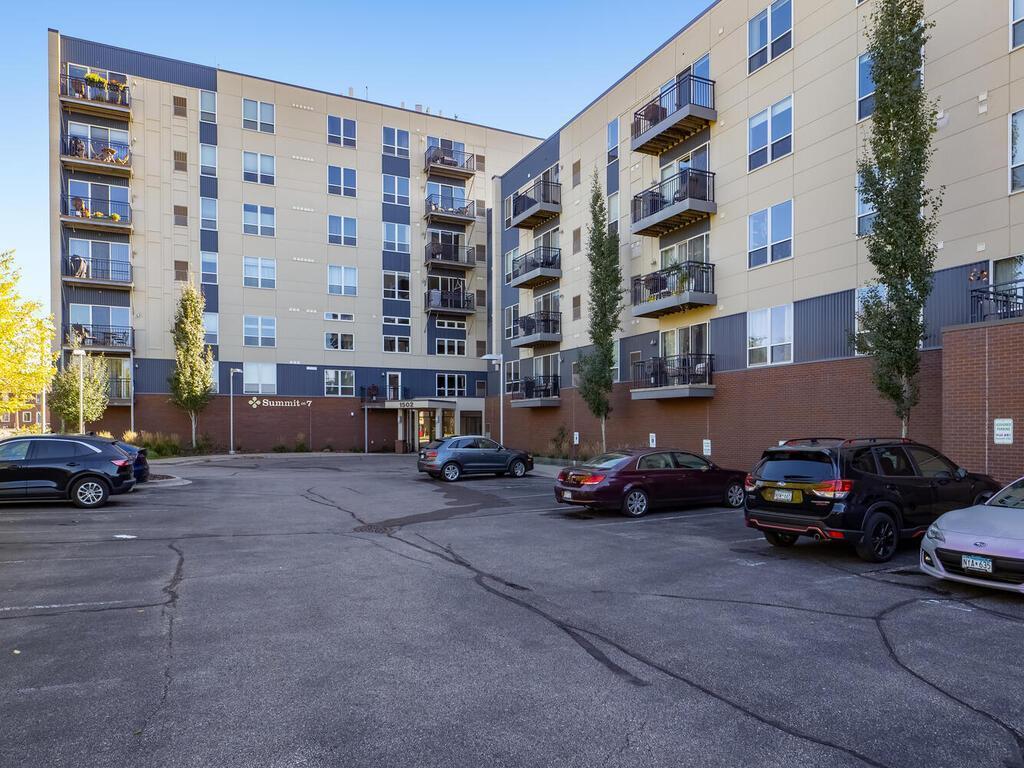 1502 5th Street N #205, Hopkins, MN, 55305 | MLS: 6475791 | Edina Realty