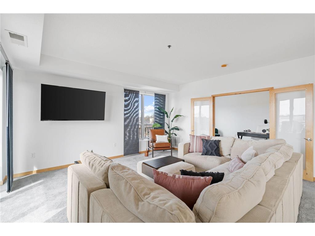1502 5th Street N #412, Hopkins, MN, 55305 | MLS: 6513893 | Edina Realty