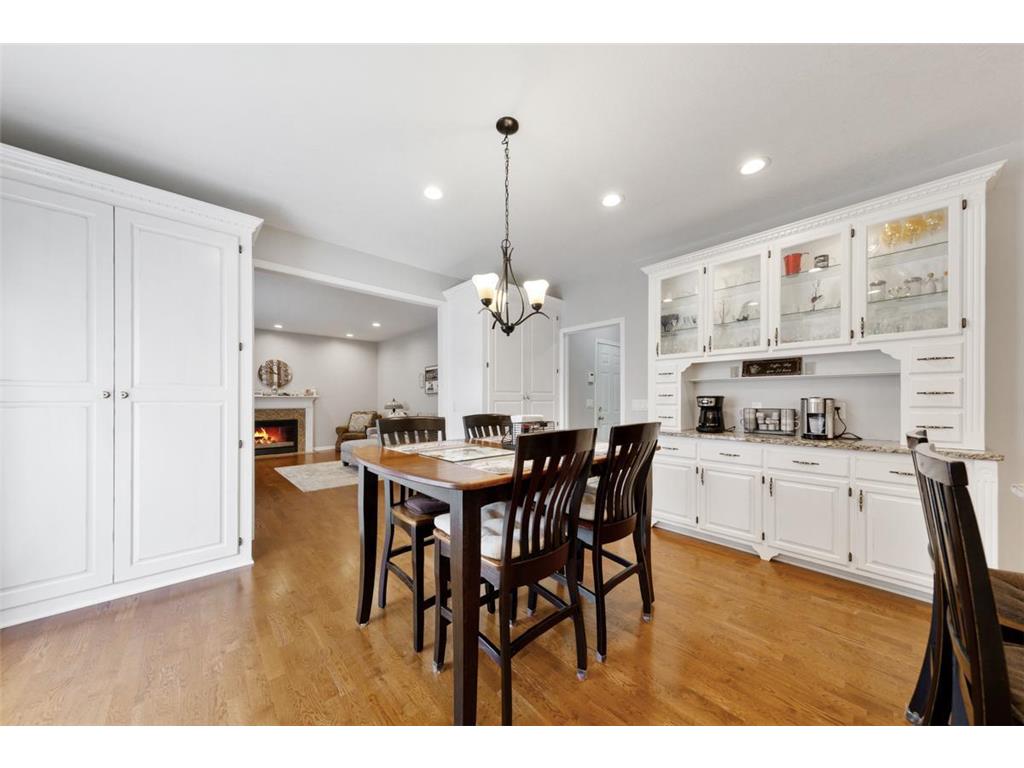 1502 Greystone Lane SW, Rochester, MN, 55902 | MLS: 6565150 | Edina Realty