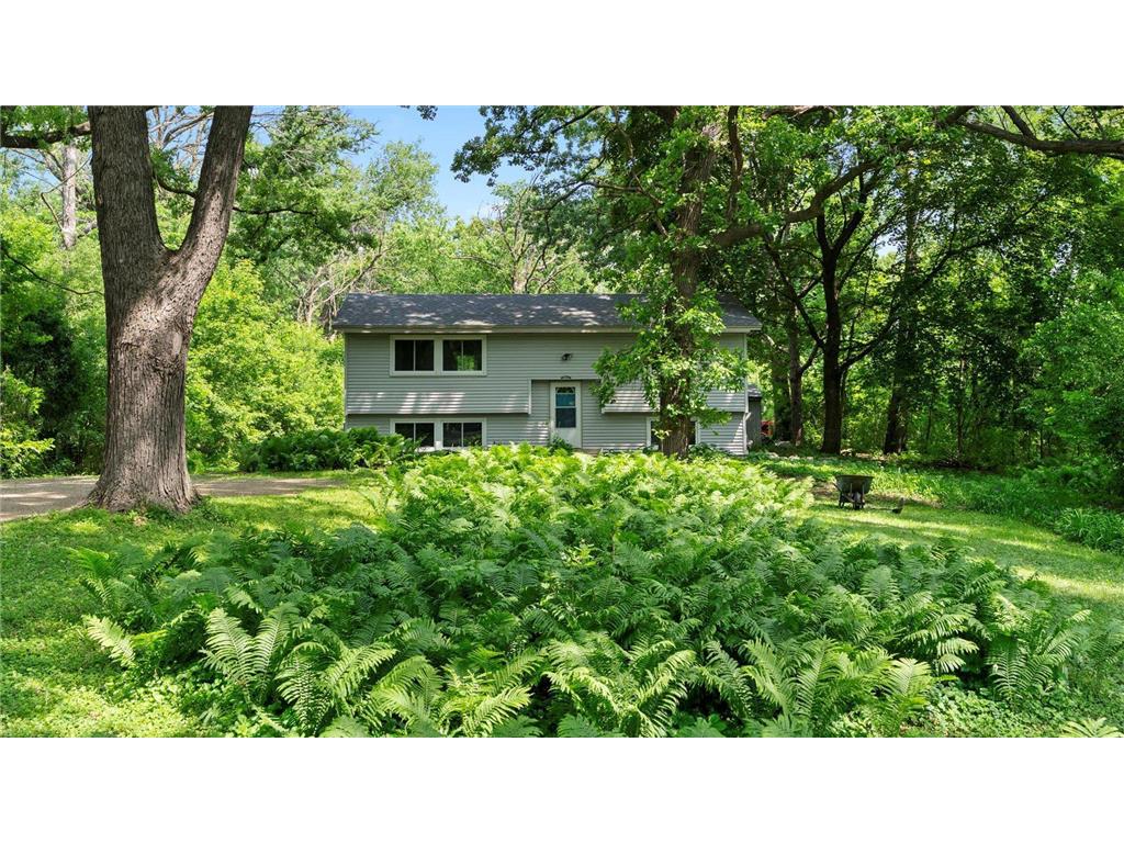 1504 89th Avenue N, Brooklyn Park, MN, 55444 | MLS: 6726325 | Edina Realty