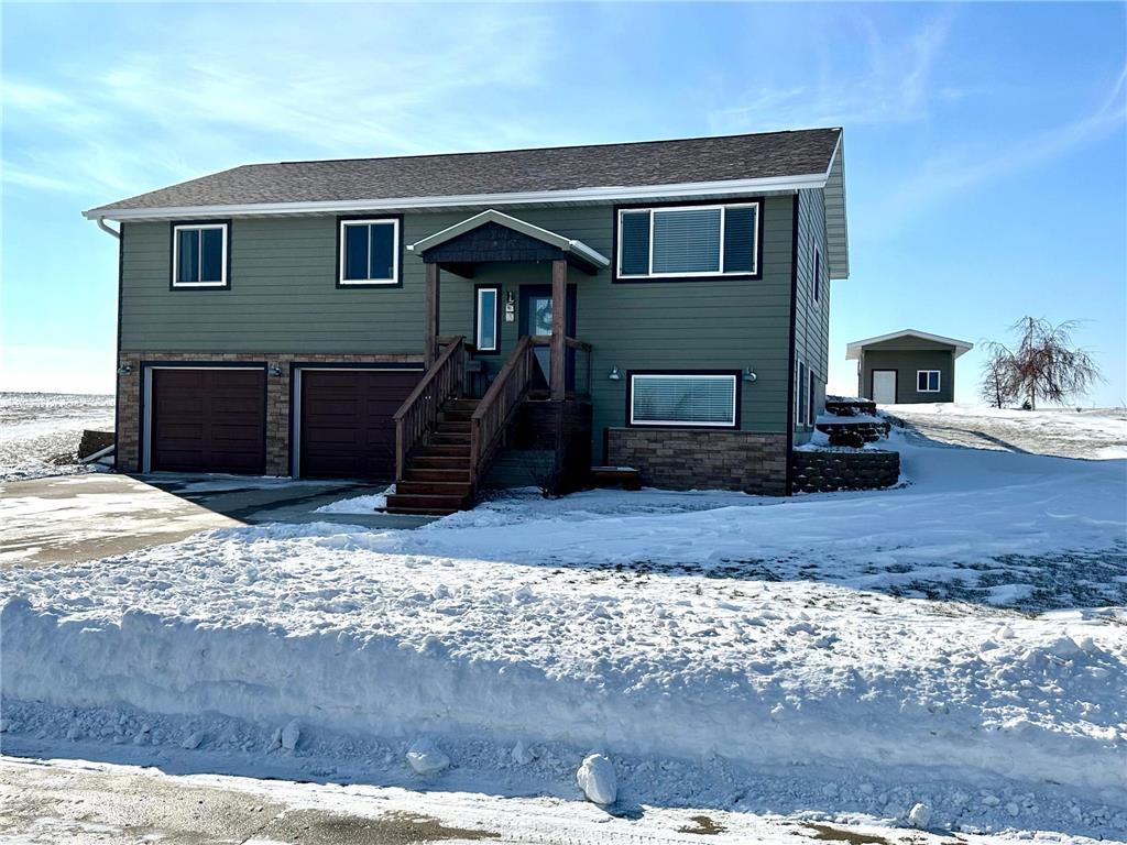 151 W Bay Road, Lake Park, IA, 51347 | MLS: 6482493 | Edina Realty